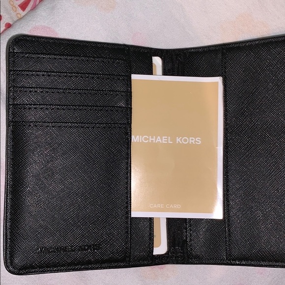 Michael Kors | Bags | Michael Kors Passport Wallet | Poshmark